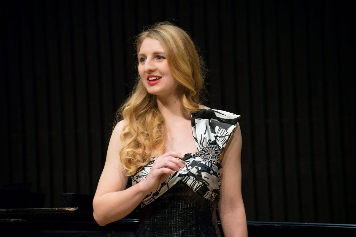 About – Christina Krawec